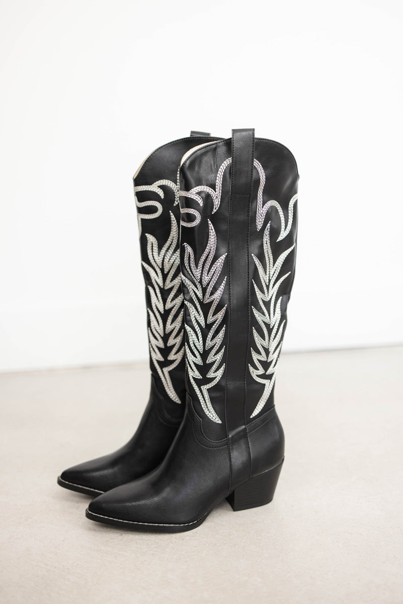 Dolly Boot ((Midnight)) – Flower Wild